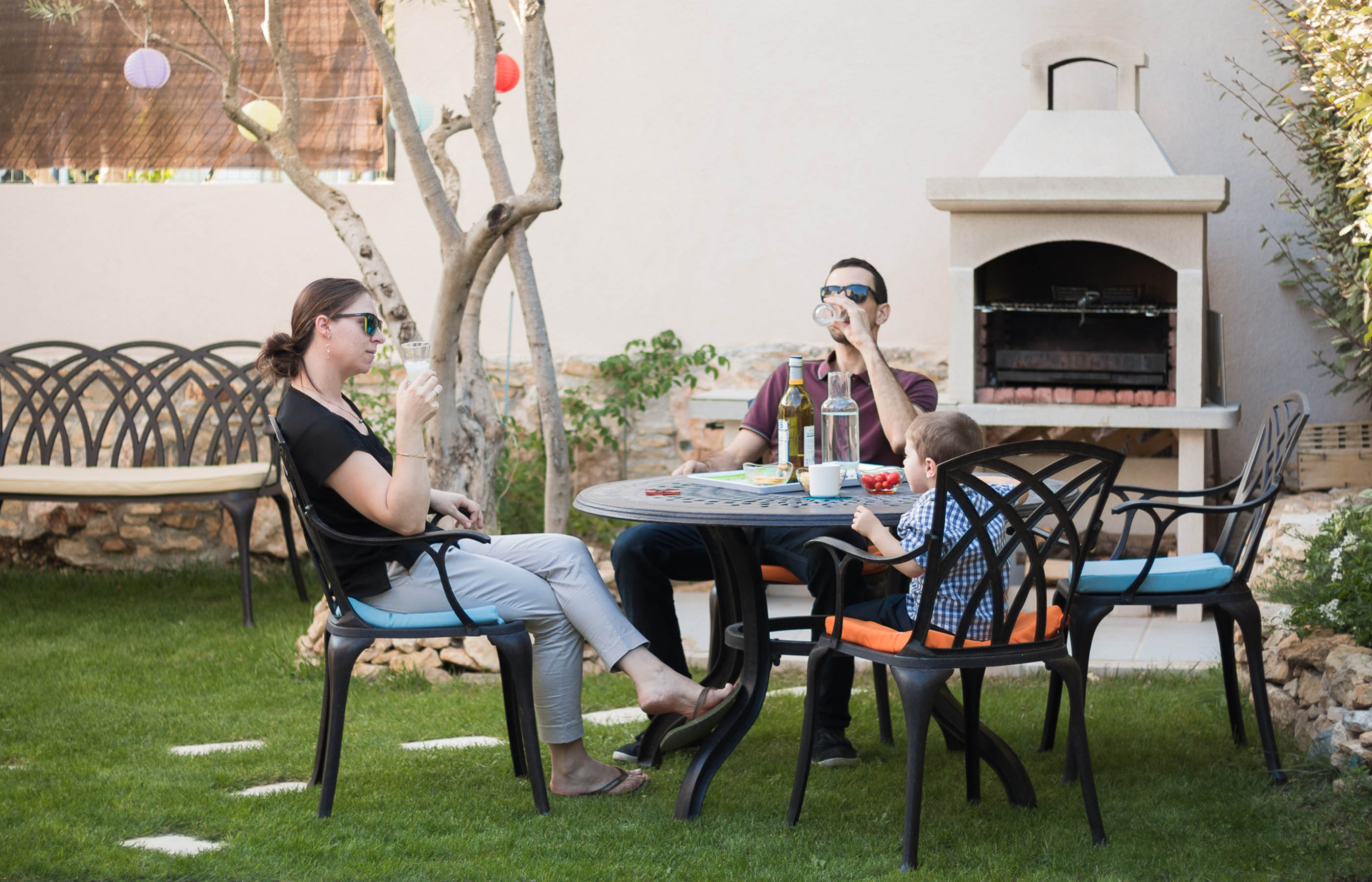 A guide to patio table size – Lazy Susan