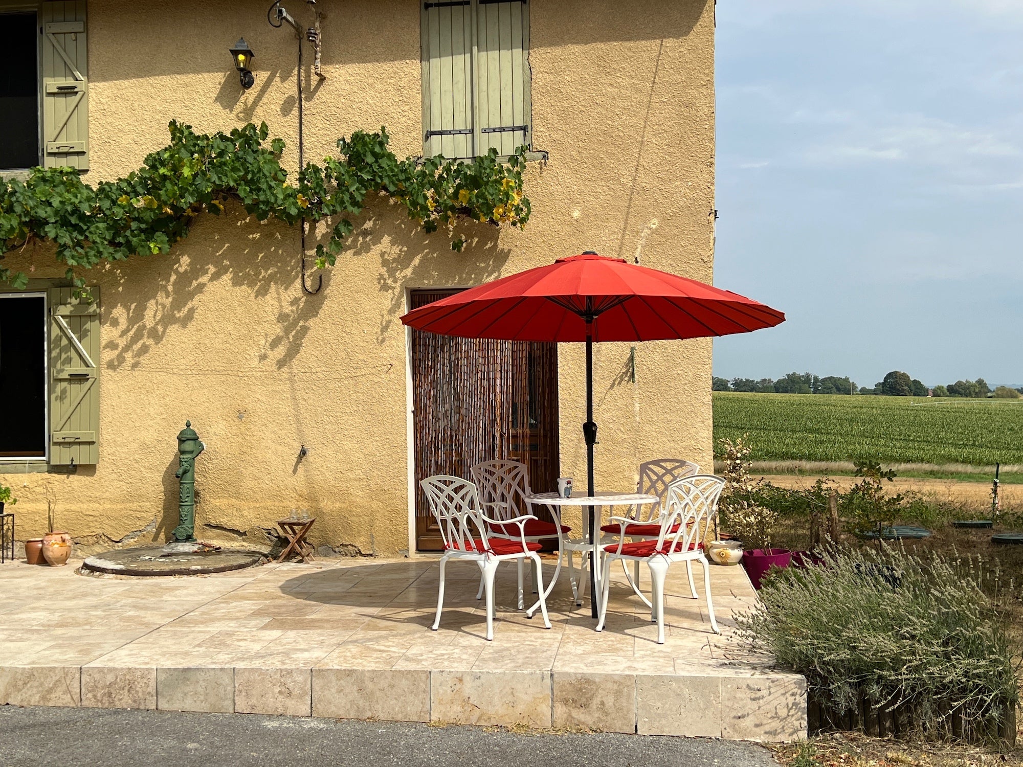 How to clean your parasol and awning – Lazy Susan